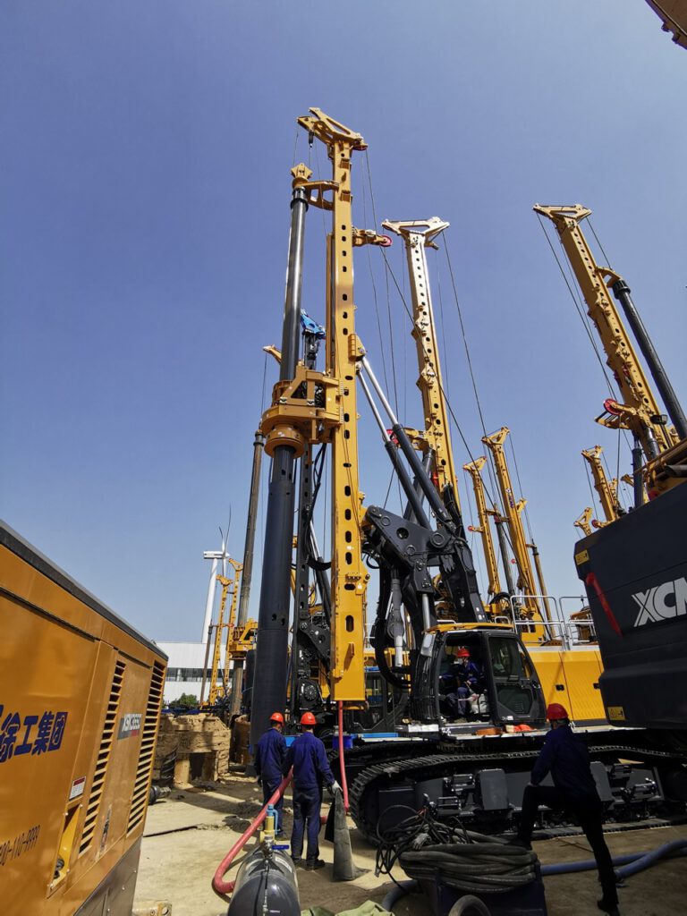 DUA FAT NEW TECHNOLOGY APPLICATION DTH LARGE PERFORMANCE PILE DRILLING ...